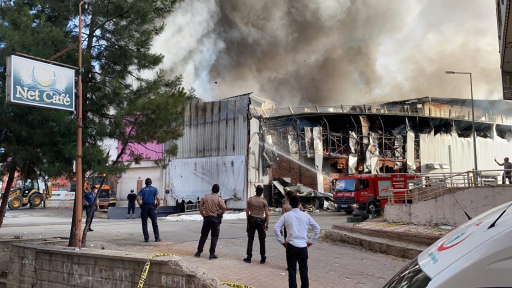 “Ailemizin 40 yıllık emeği bir yangınla yok oldu”