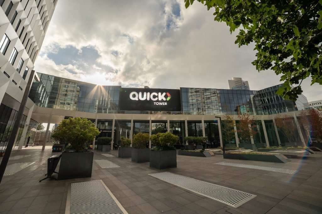 Quick Tower, denge konsepti ile tasarlandı